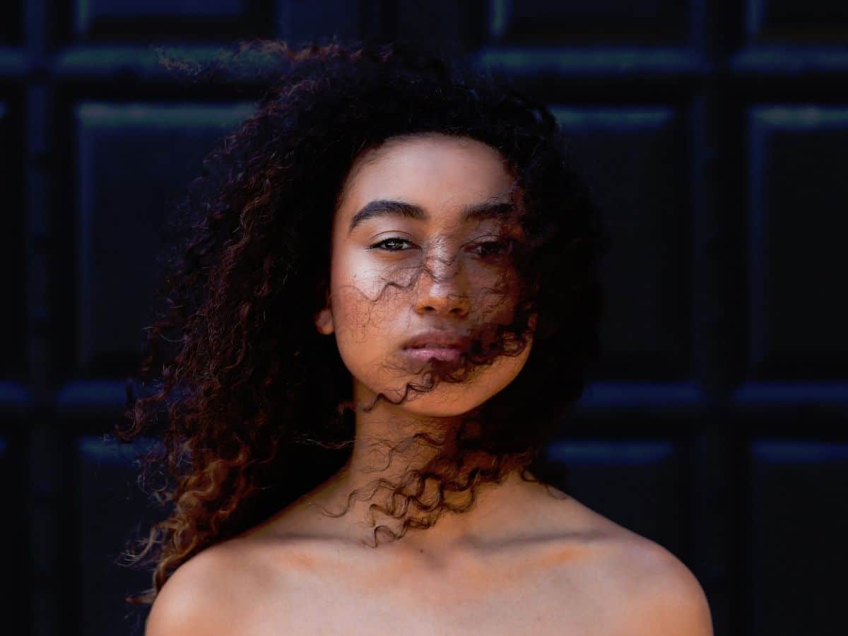 Portrait Composition: 10 Simple Tips For Better Photography - Genem ...