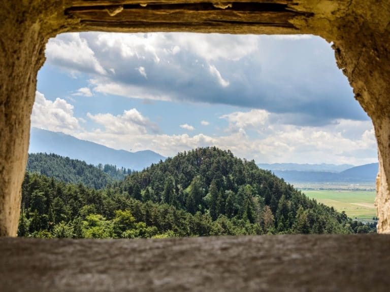 Framing in Photography: Simple Tips To Frame the Subject - Genem ...